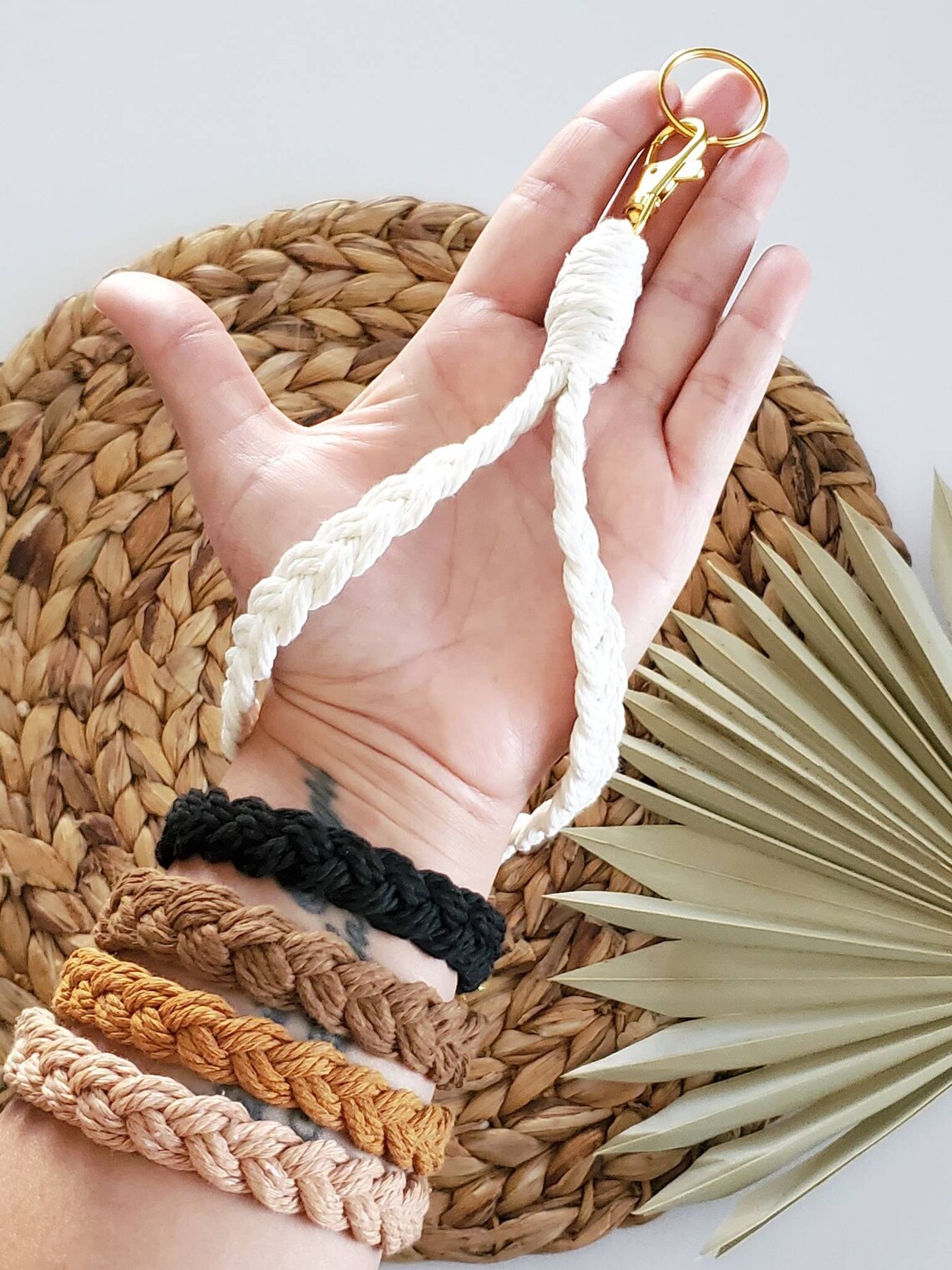 MACRAME WRISTLET Boho Wristlet Keychain With Monstera Charm - Etsy