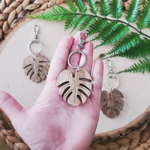 MONSTERA Keychain | WOOD Boho Keychain | Plant Keychain | Teokaikoa - Etsy
