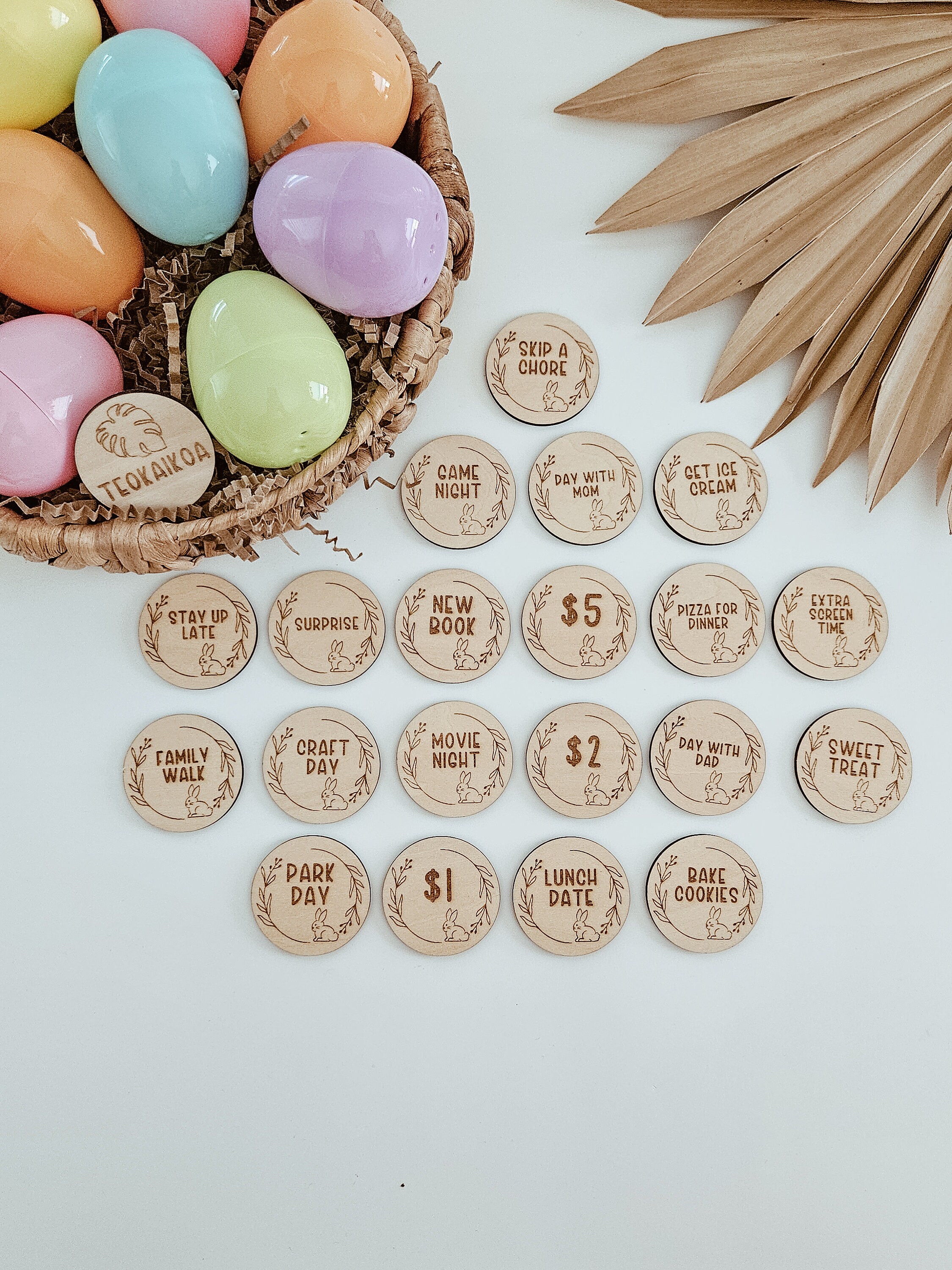 20 Engraved Easter Egg Tokens Wooden Minimalist Tokens Kids Easter Egg ...