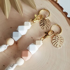 BOHO Monstera Keychain | Neutral Keychain | Silicone and Wood Keychain | Boho Bag Clip | Tassle ...