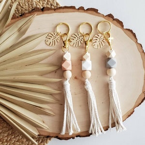 BOHO Monstera Keychain | Neutral Keychain | Silicone and Wood Keychain | Boho Bag Clip | Tassle ...