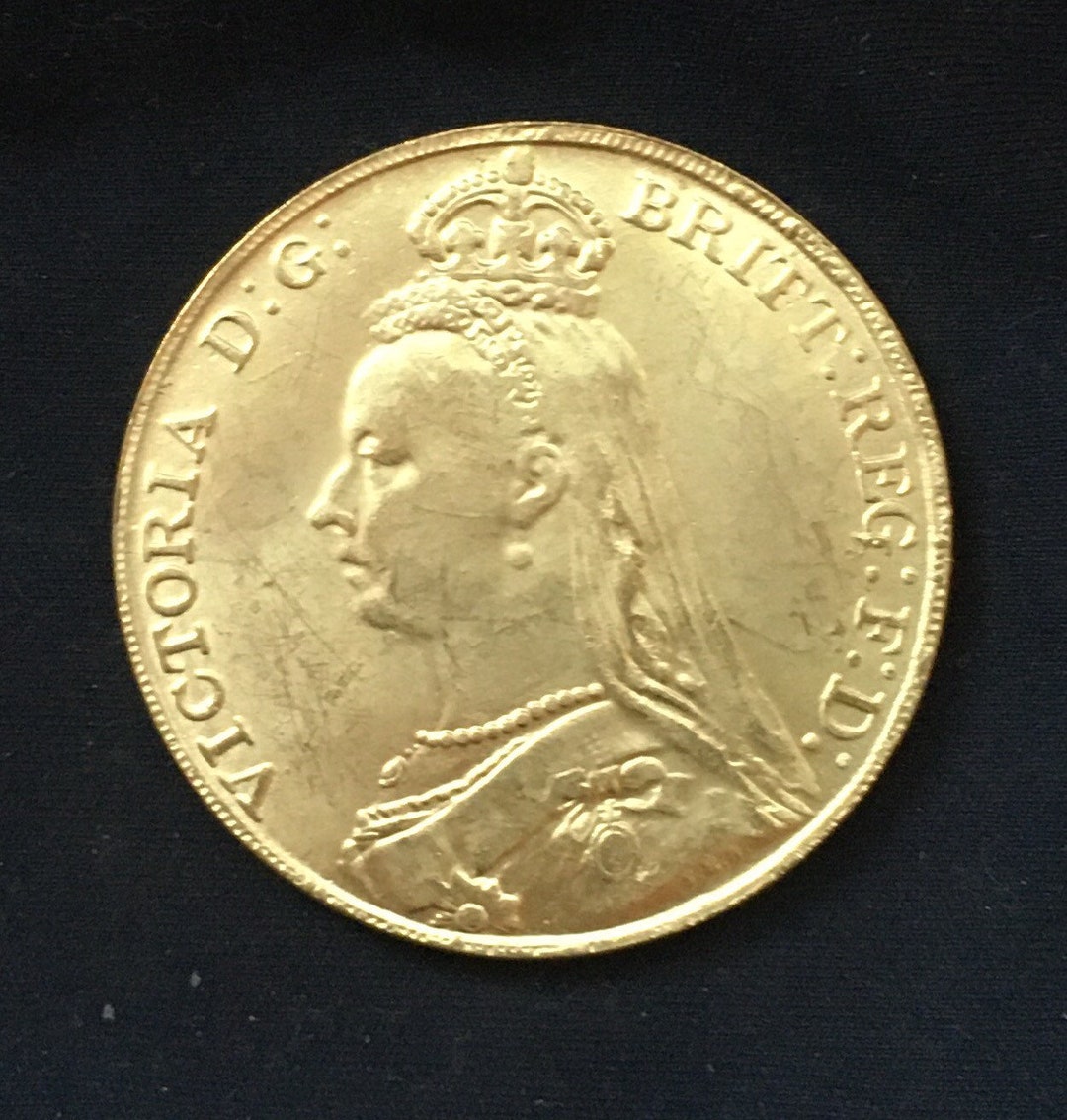 Beautiful Victoria 1891 Five Pounds Gold Effect / British Coins - Etsy
