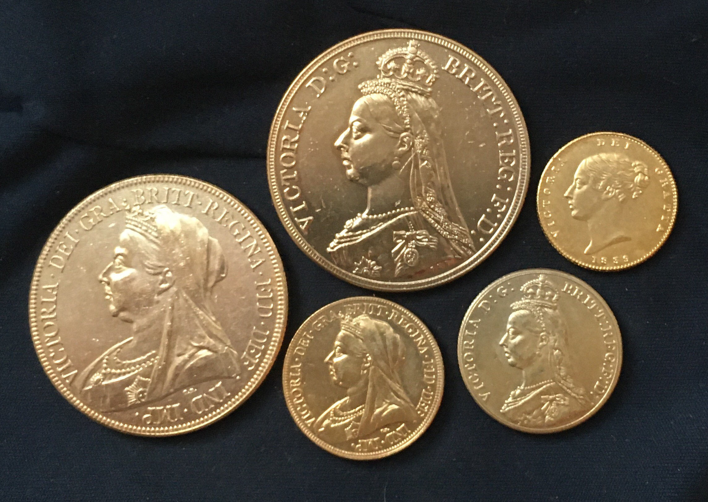 Set of Victoria Sovereigns Five Pounds Half Sovereign / - Etsy
