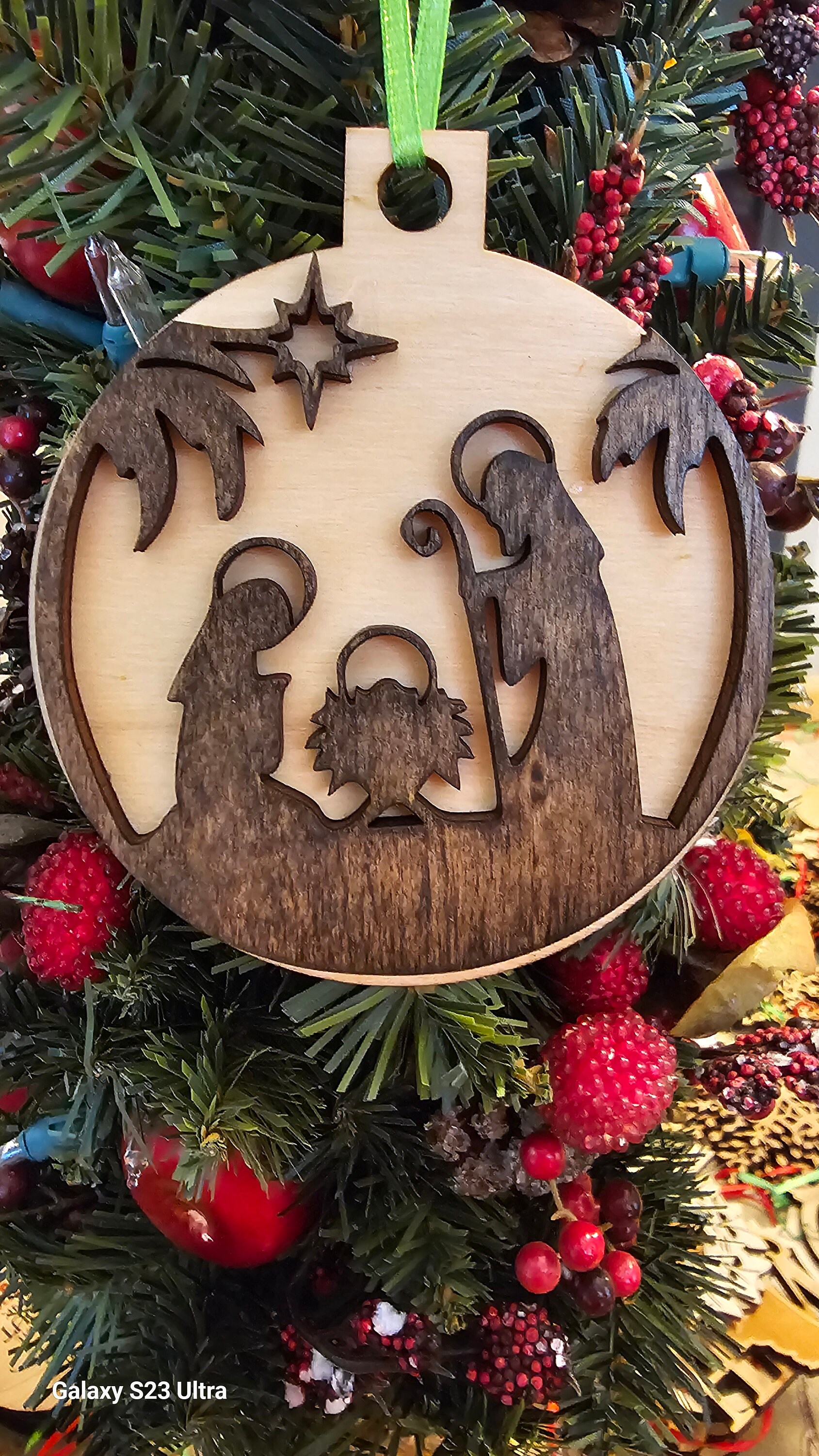 2D Wooden Circle Nativity -- Two Tone - Etsy
