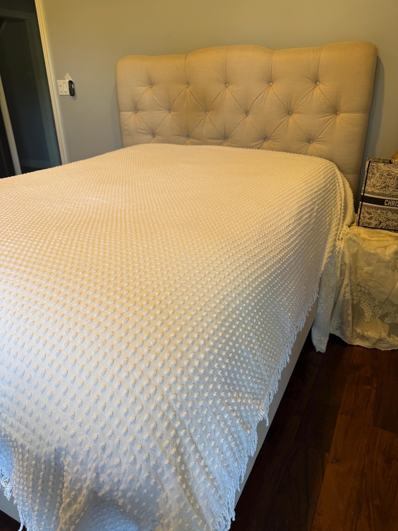 Vintage Queen Size Snow White Dimple Dot Popcorn Cotton Coverlet ...