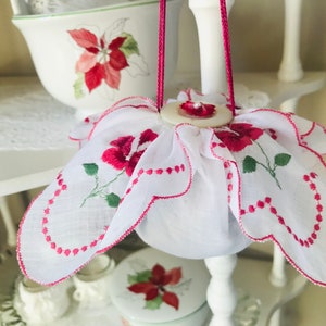 White and Red Lavender Scented Sachet Made From a Vintage Embroidered ...