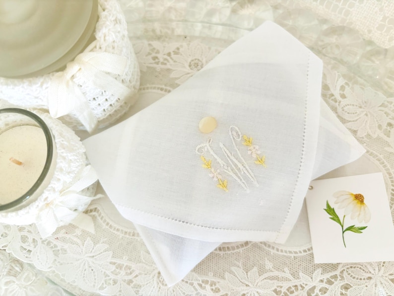 Monogrammed Lavender Sachet: Vintage Hankie Initial, Bridal Gift - Etsy