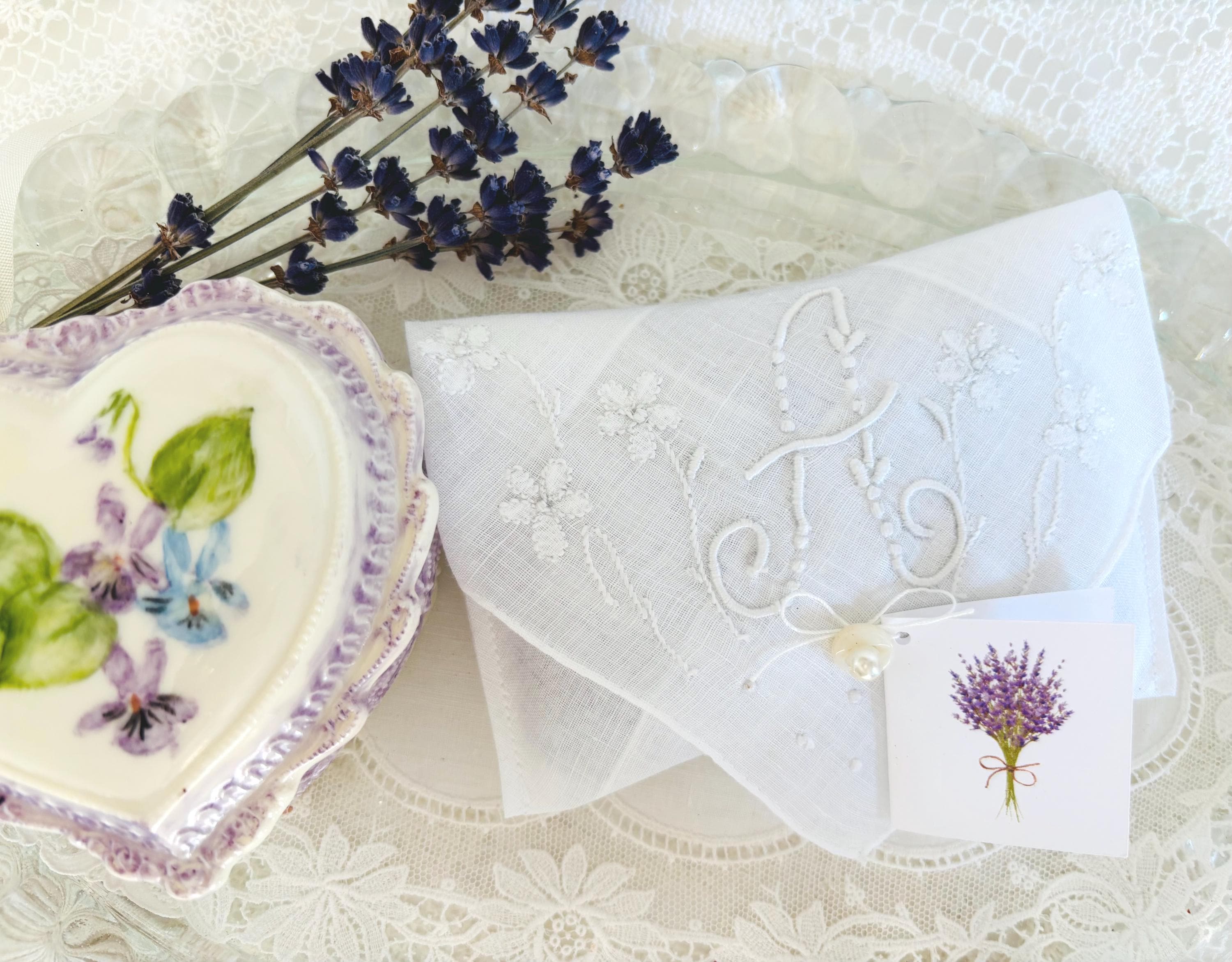 Monogrammed Lavender Sachet: Vintage Hankie Initial, Bridal Gift - Etsy
