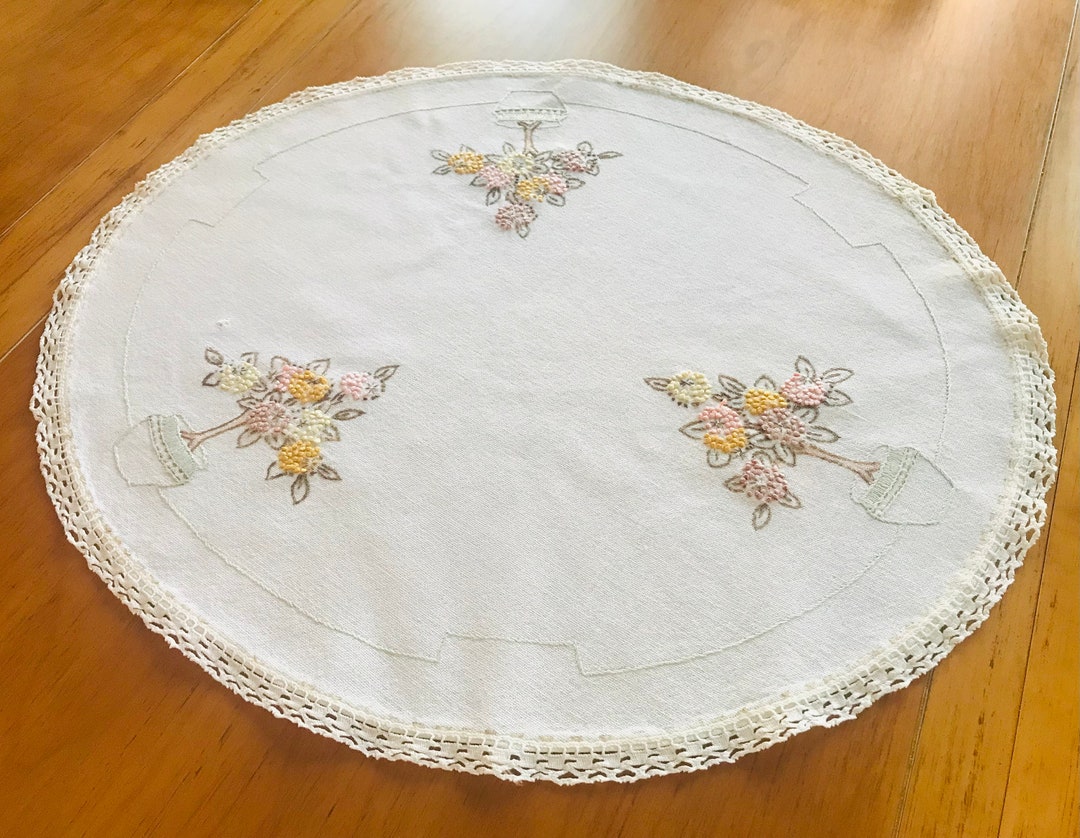 Embroidered Table Topper, Large Slightly Oval Midcentury Doily or Mat ...