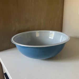 Vintage Pyrex Blue Glass Bowl With Blue Exterior, Corning, New York ...