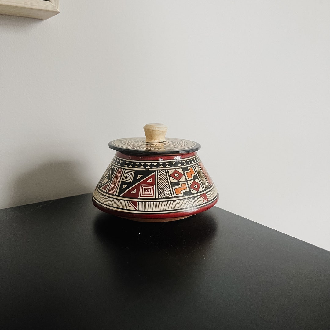 Peruvian Pottery Art Vase, Handmade Peruvian Pottery, Aztec Lidded ...