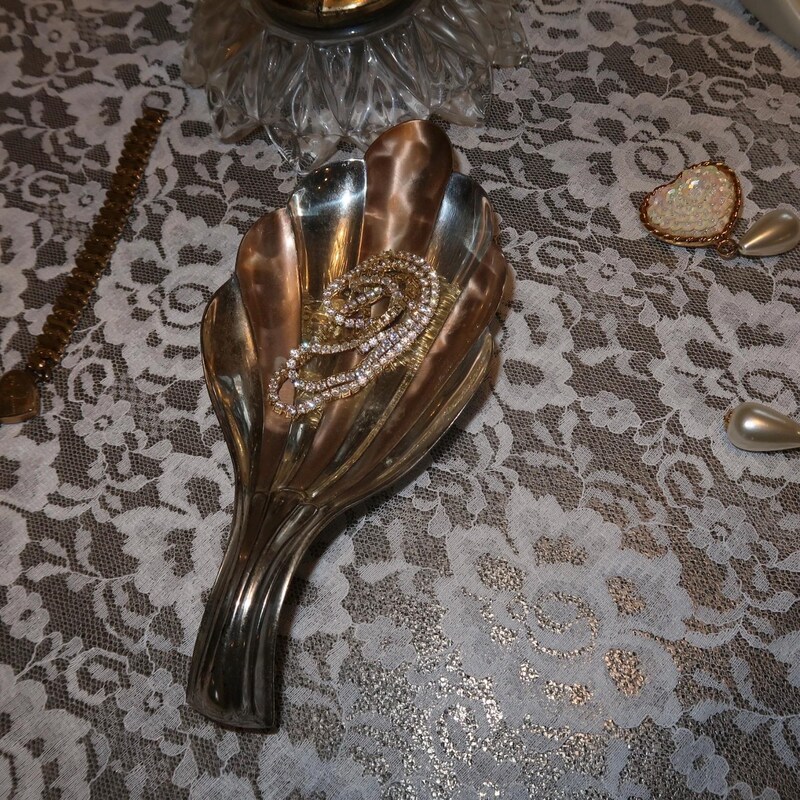 Clam Shell Prop - Etsy