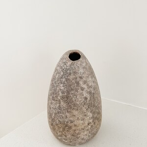 Modern Stone Rock Look Bud Vase, Vintage Chive Stone Rock Vase Modern ...