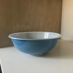 Vintage Pyrex Blue Glass Bowl With Blue Exterior, Corning, New York ...