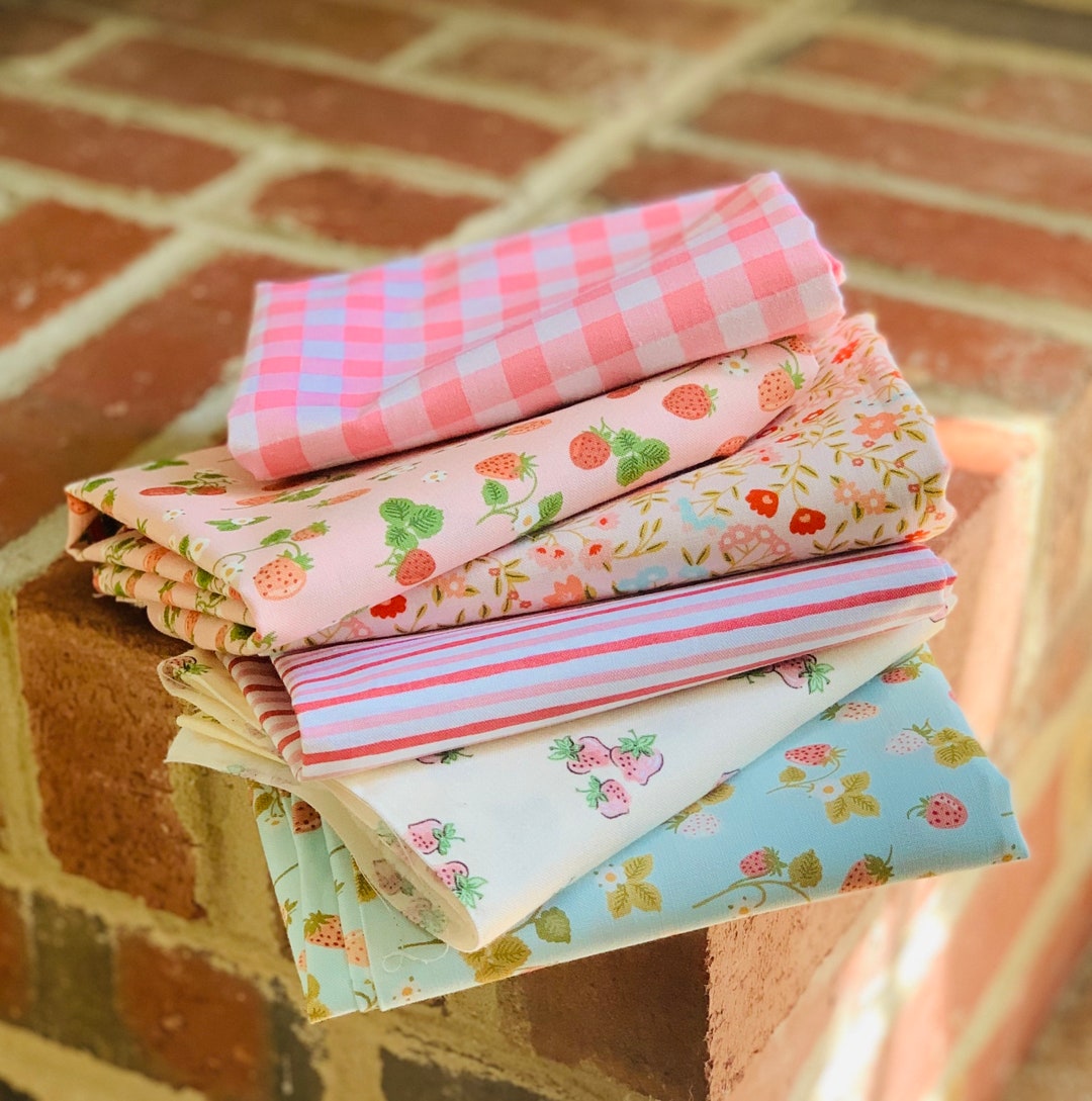 Strawberry Bouquet - 6 Piece FQ Bundle -gingham | Poppie Cotton | Promise Me - Michal Marko ...