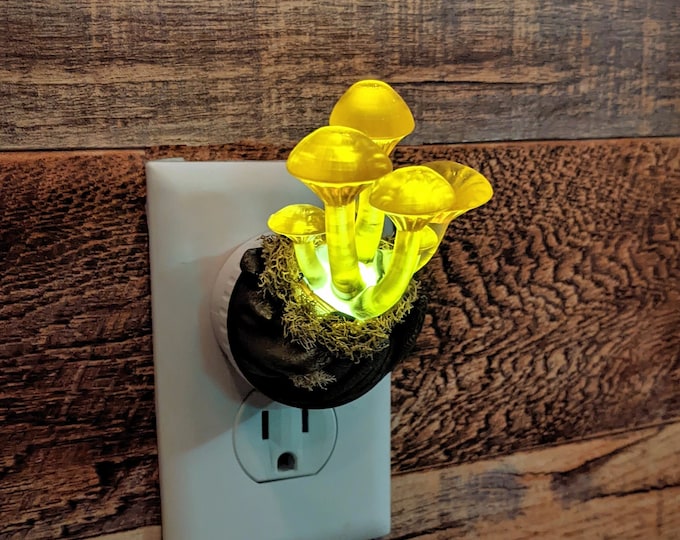 Golden Mushrooms Night Light | Cottagecore | Fantasy Decoration - Etsy