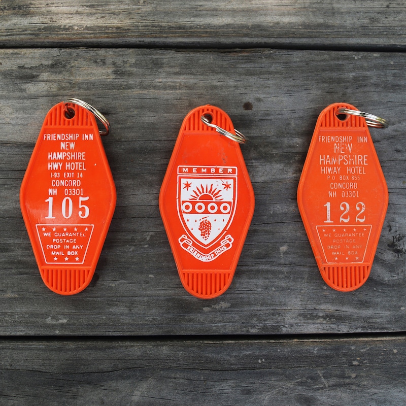 Vintage Hotel Keychain - Etsy