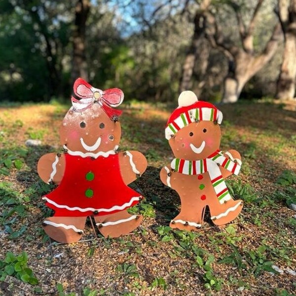 Gingerbread Yard - Etsy