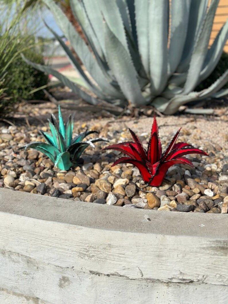 Rustic Charm Metal Agave Sculpture - Garden Decor - Etsy