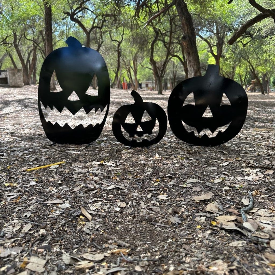 Set of 3 Halloween Metal Pumpkins Metal Yard Art - Etsy