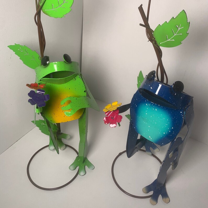 Decorative Toad/frog With Flowers Metal Art - Etsy