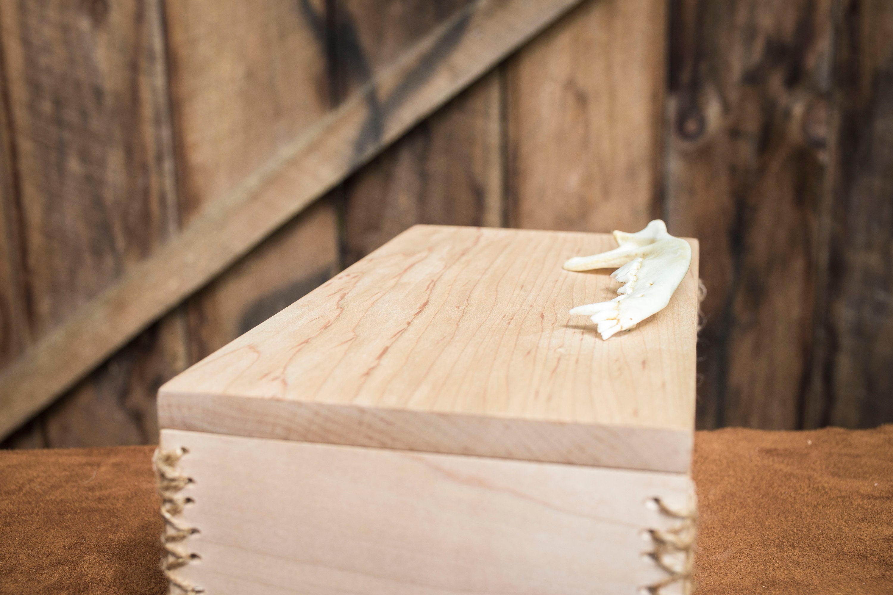 Maple Keepsake Box W/ Coyote Jaw Handle & Twine Wrapped Mitered Corners ...