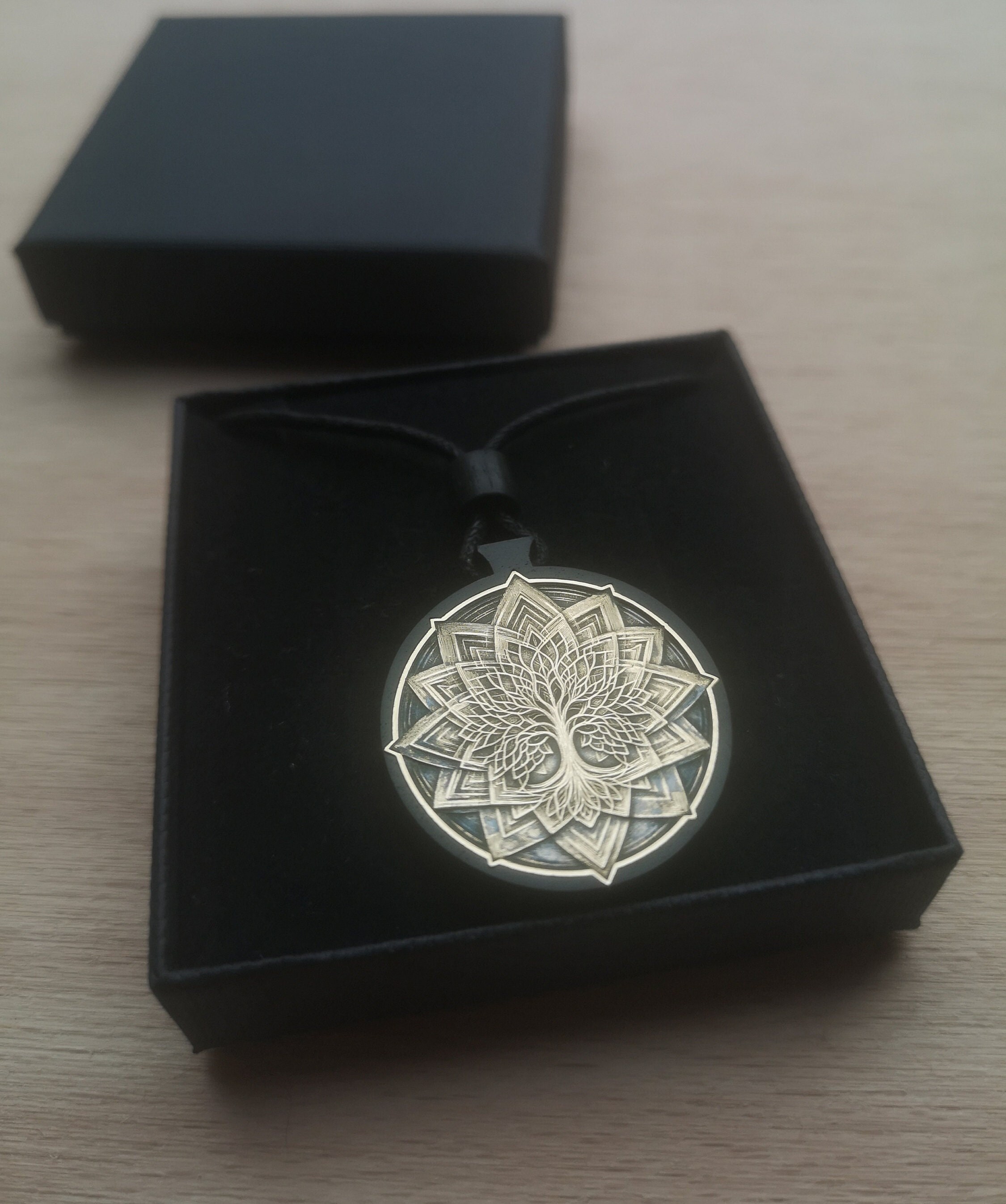 Tree of Life 'eternal Roots' Ebony Necklace Yggdrasil Silver/brass ...