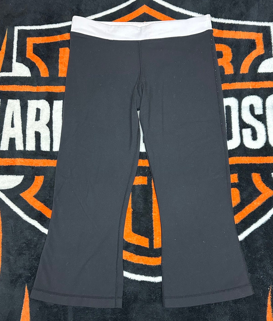 Lululemon Low Rise Wide Flare Leg Capris Size 6 - Etsy