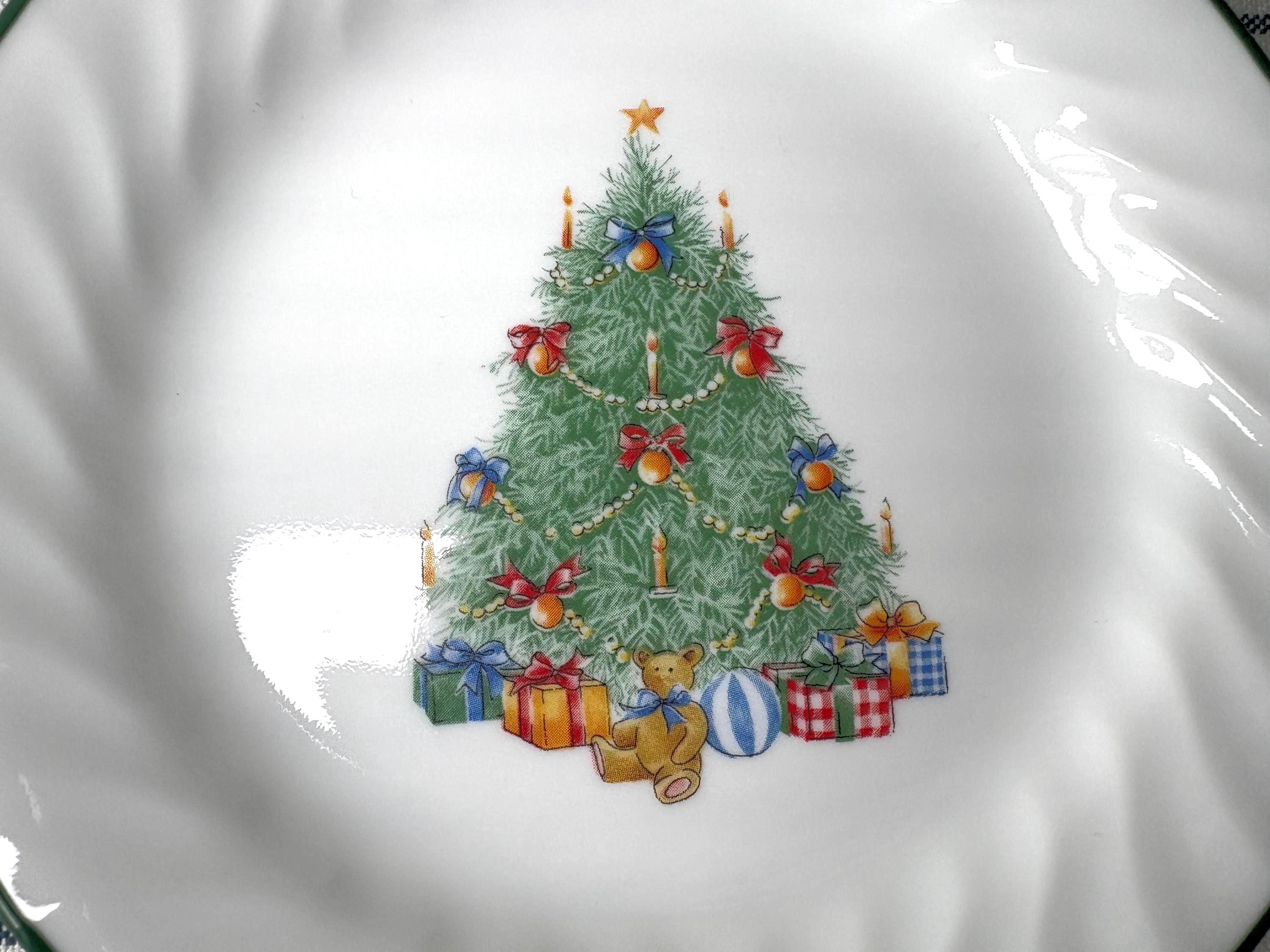 Corelle HOLIDAY MAGIC Salad Plate: Green Christmas Tree, Retired ...