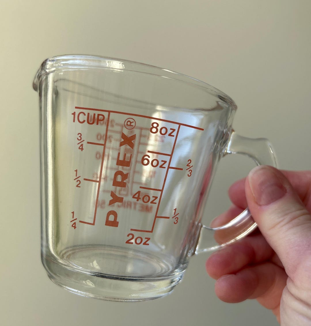 Vintage 1975 PYREX Glass Measuring Cup Red Print D Handle 8 Oz Cup ...