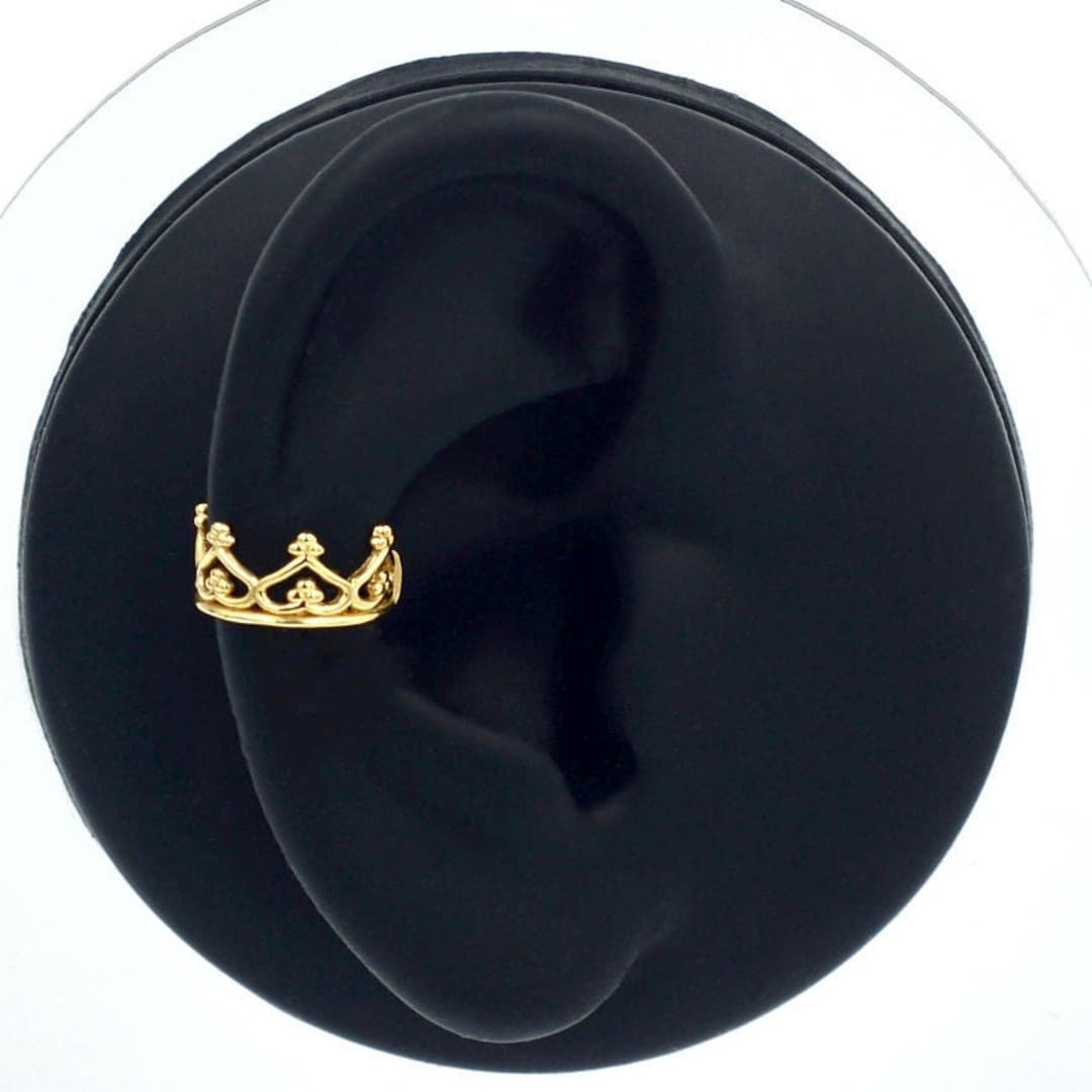 14K Solid Crown Gold Hoop Conch Piercing, Elegant Conch Earring ...