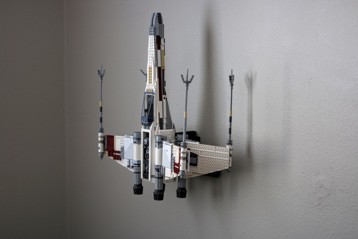 Ultimate Display Solutions Wall Display for Ultimate Collector Series ...