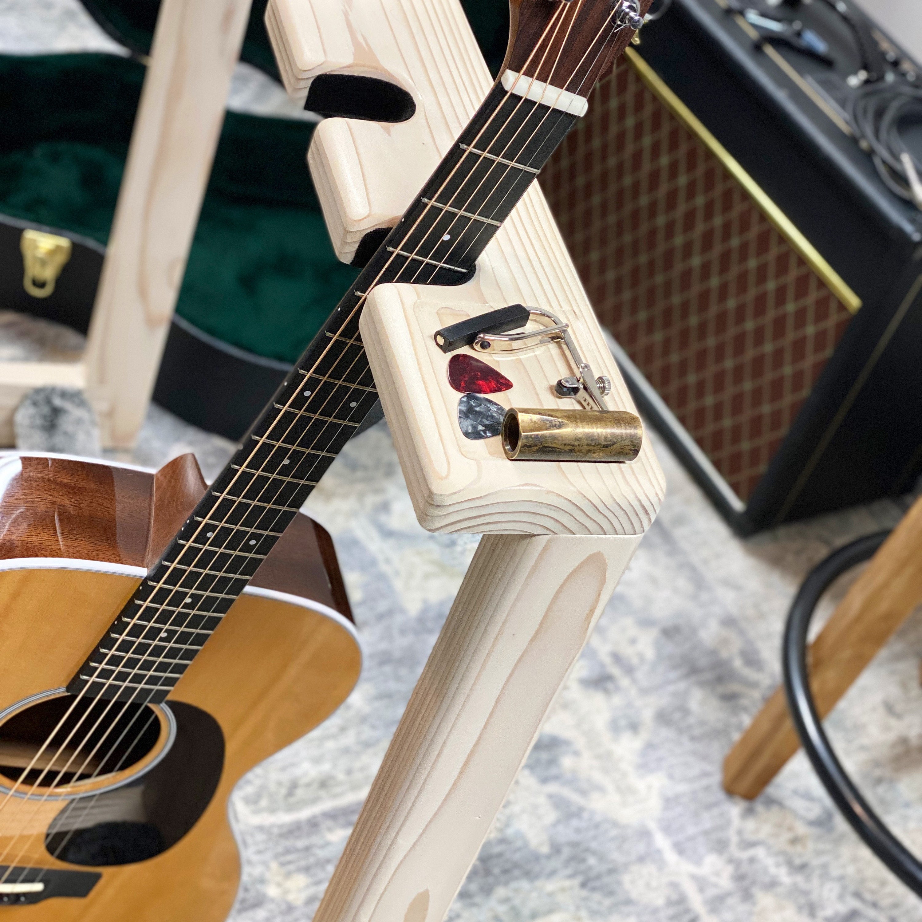 Guitar Rack for sale | Only 2 left at -60%