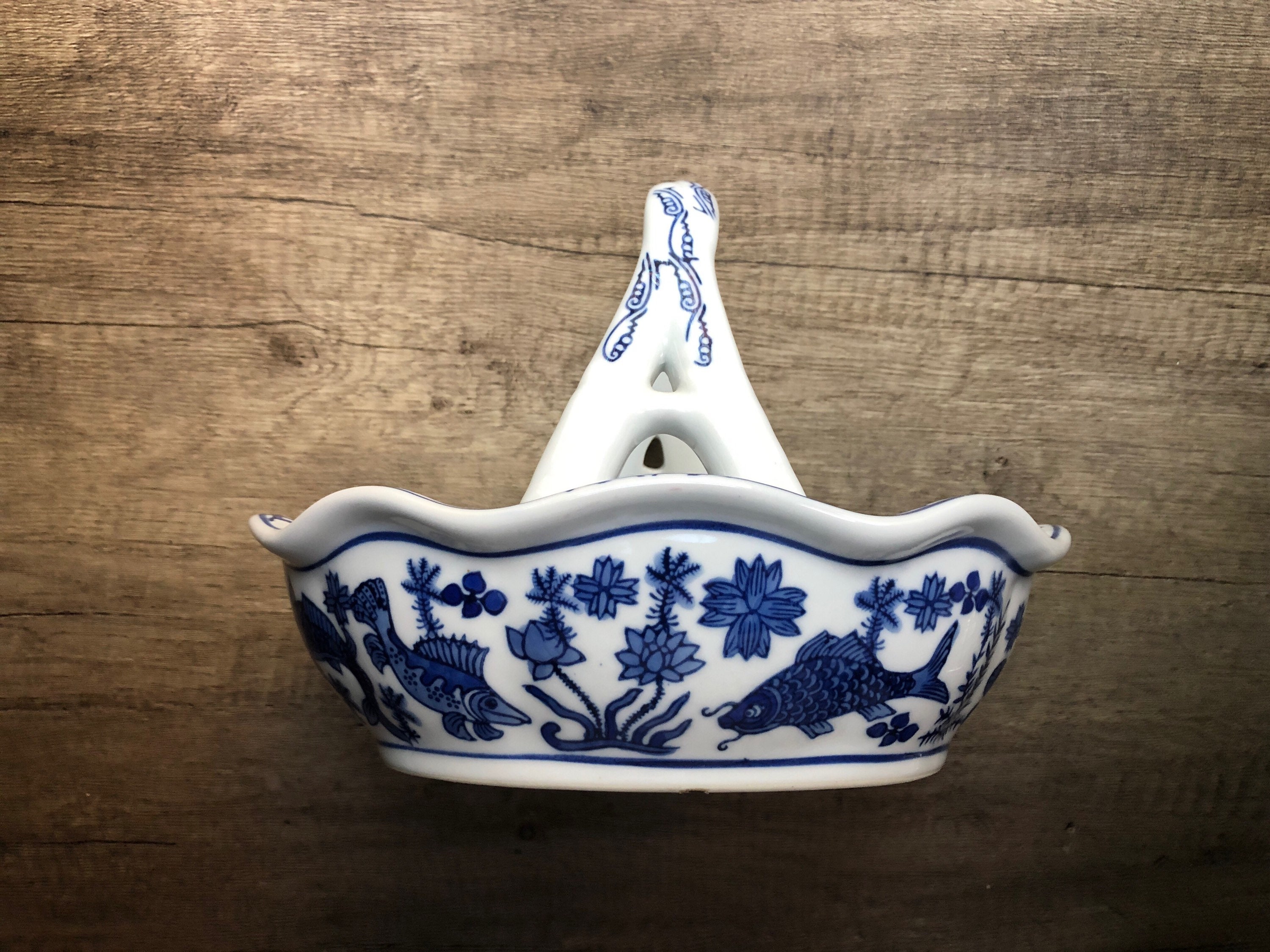 Chinese Cobalt Blue White Basket With Handle Fish Pottery Ceramic ...