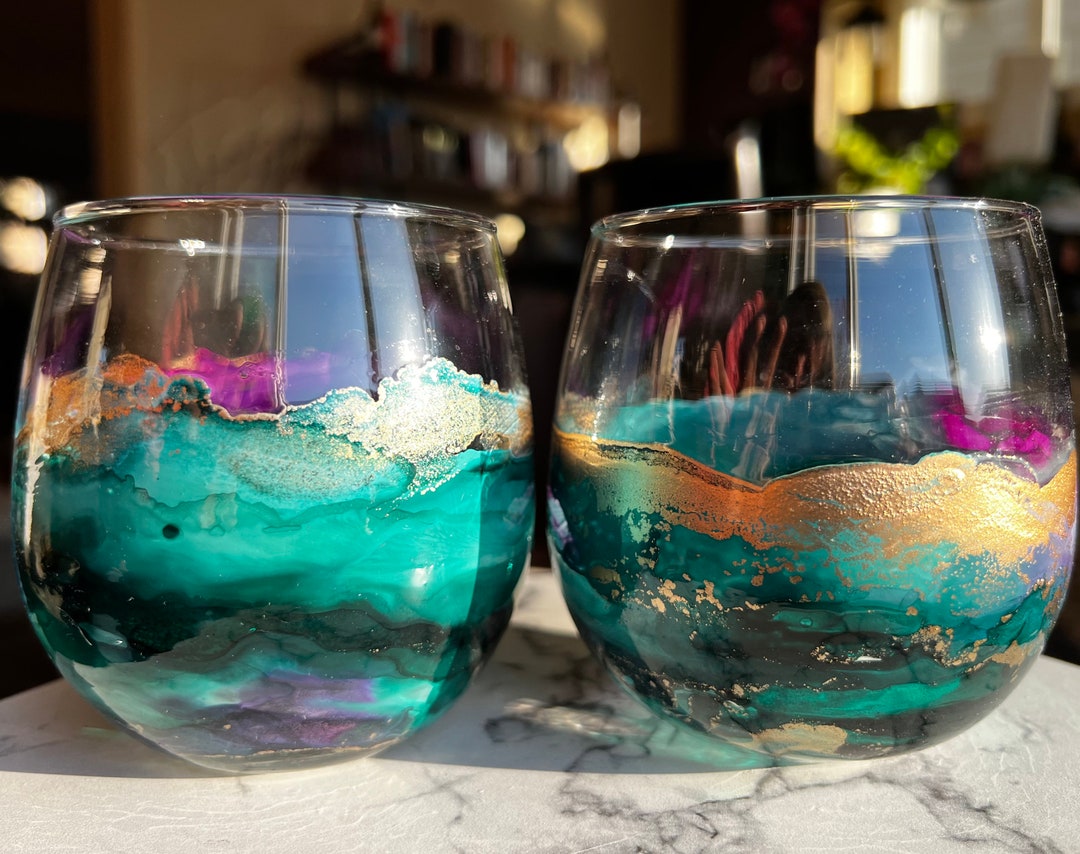 2 Rainforest Green Round Stemless Wine or G&T Glasses. 16.75-oz Hand ...