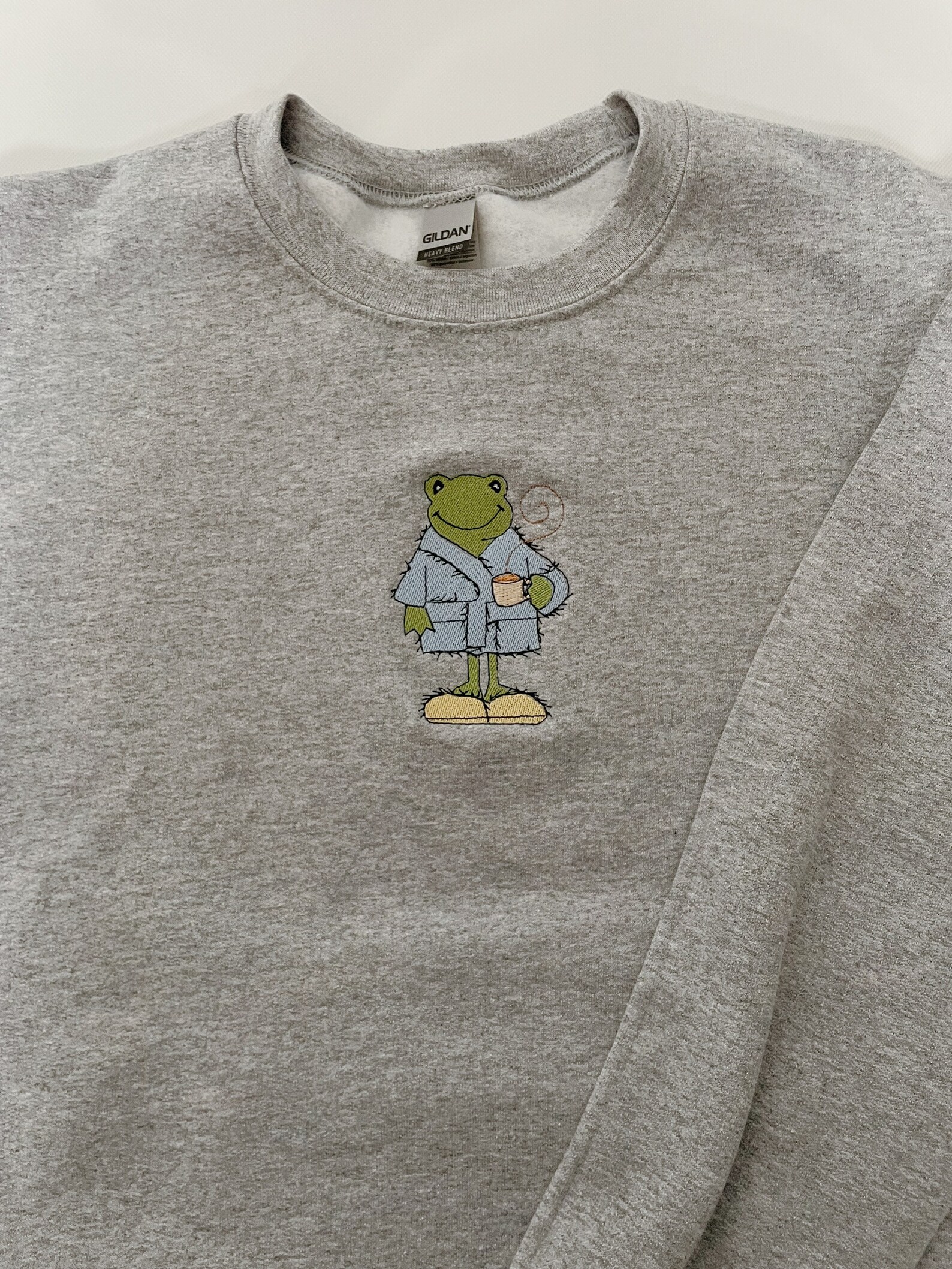 Embroidered Frog Crewneck L Comfy Frog Sweatshirt - Etsy