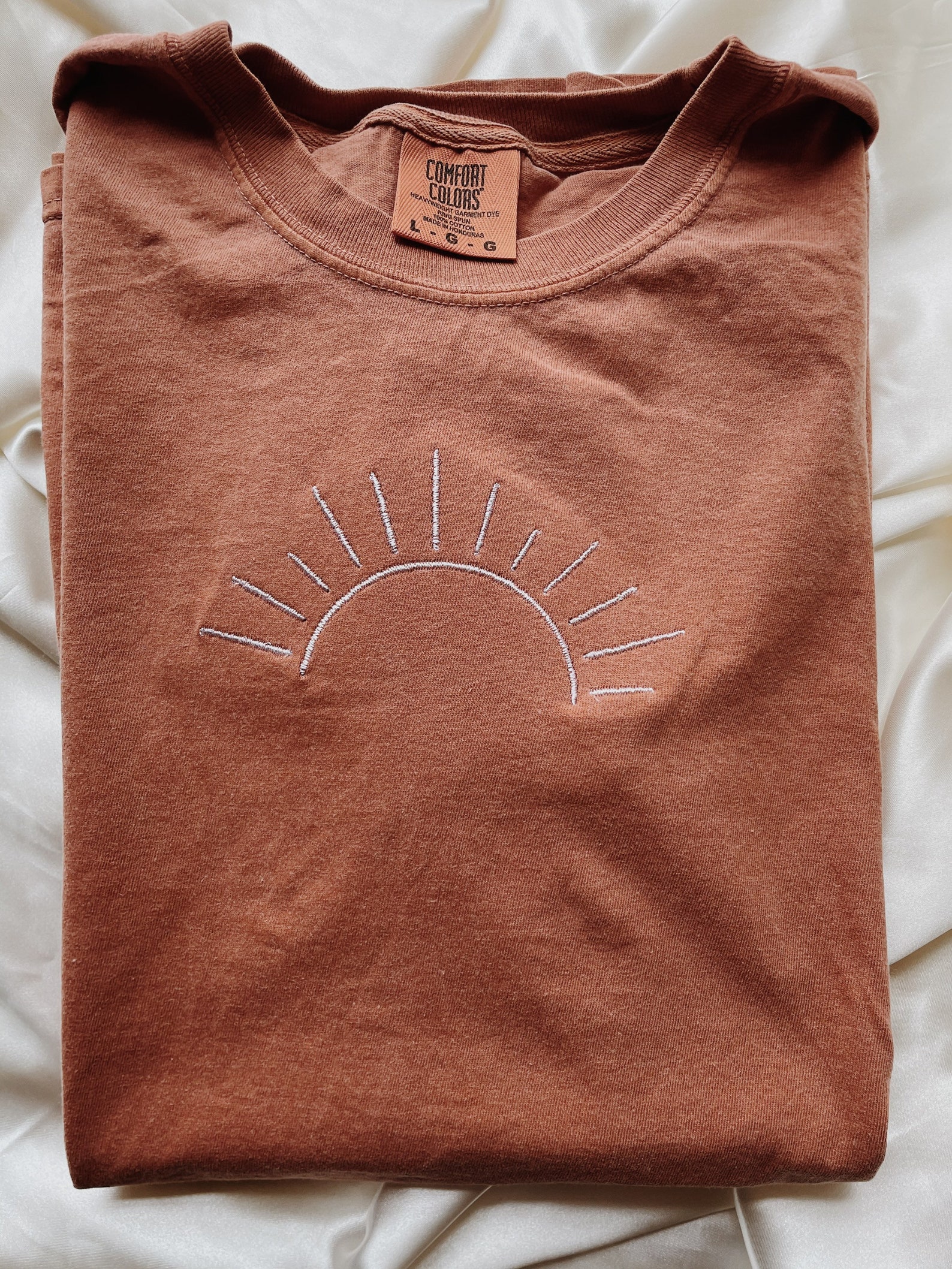 Embroidered Sun T-shirt L Comfort Colors Minimalist Summer Sun T-shirt ...