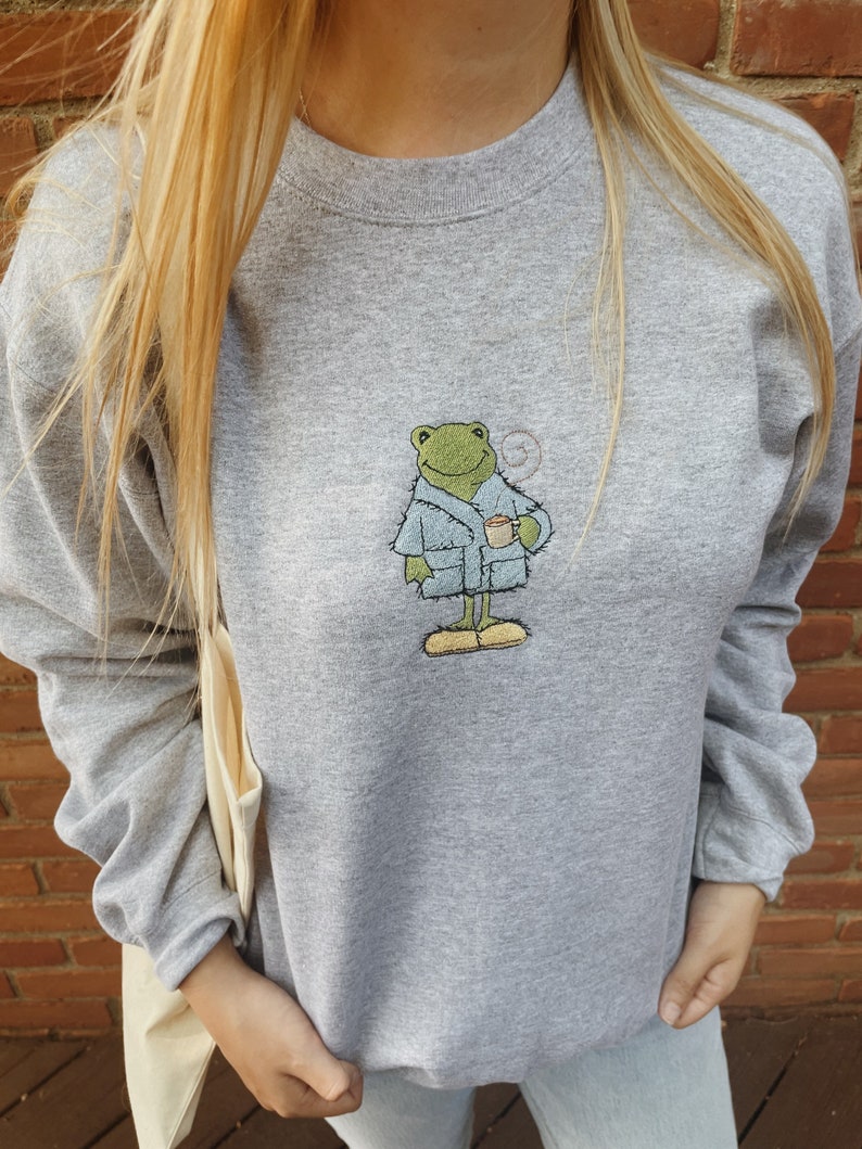 Embroidered Frog Crewneck L Comfy Frog Sweatshirt - Etsy