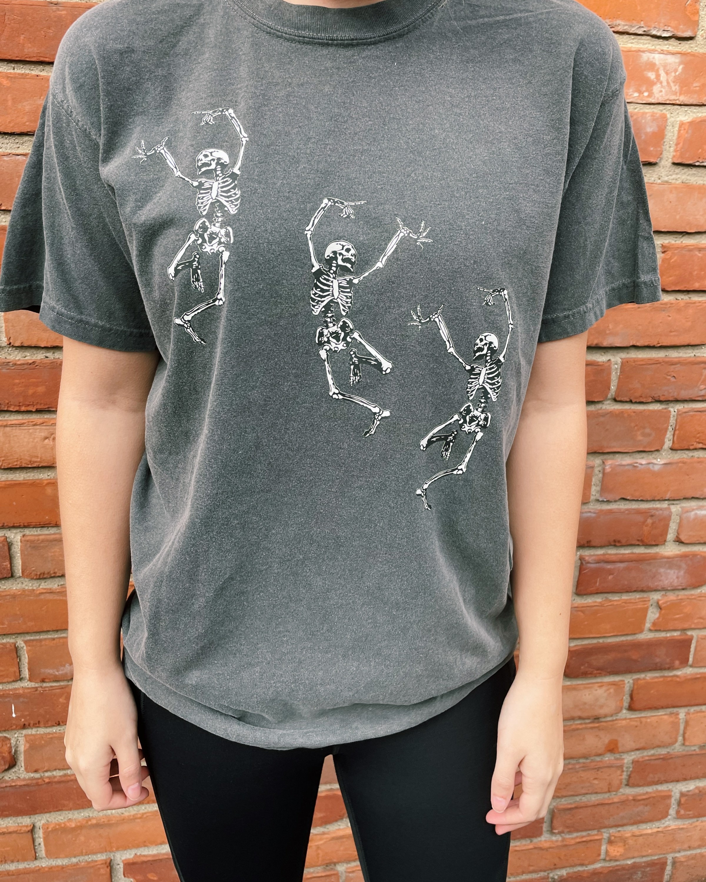 Skeleton Dancing Halloween Tee Shirt - Etsy UK