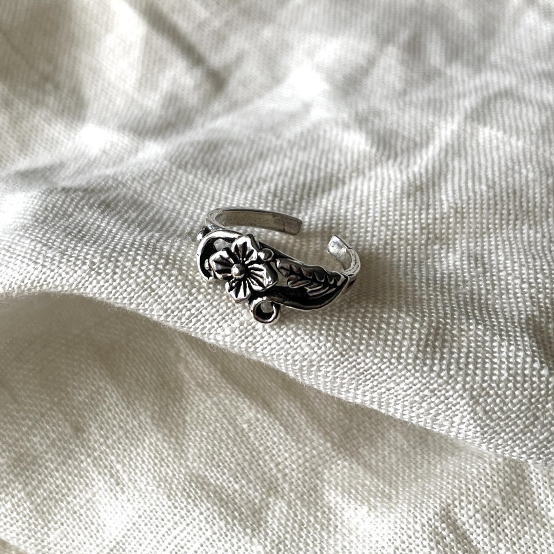 Jasmine Flower Toe Ring, Floral Toe Ring, Flower Petal Toe Ring, Nature ...