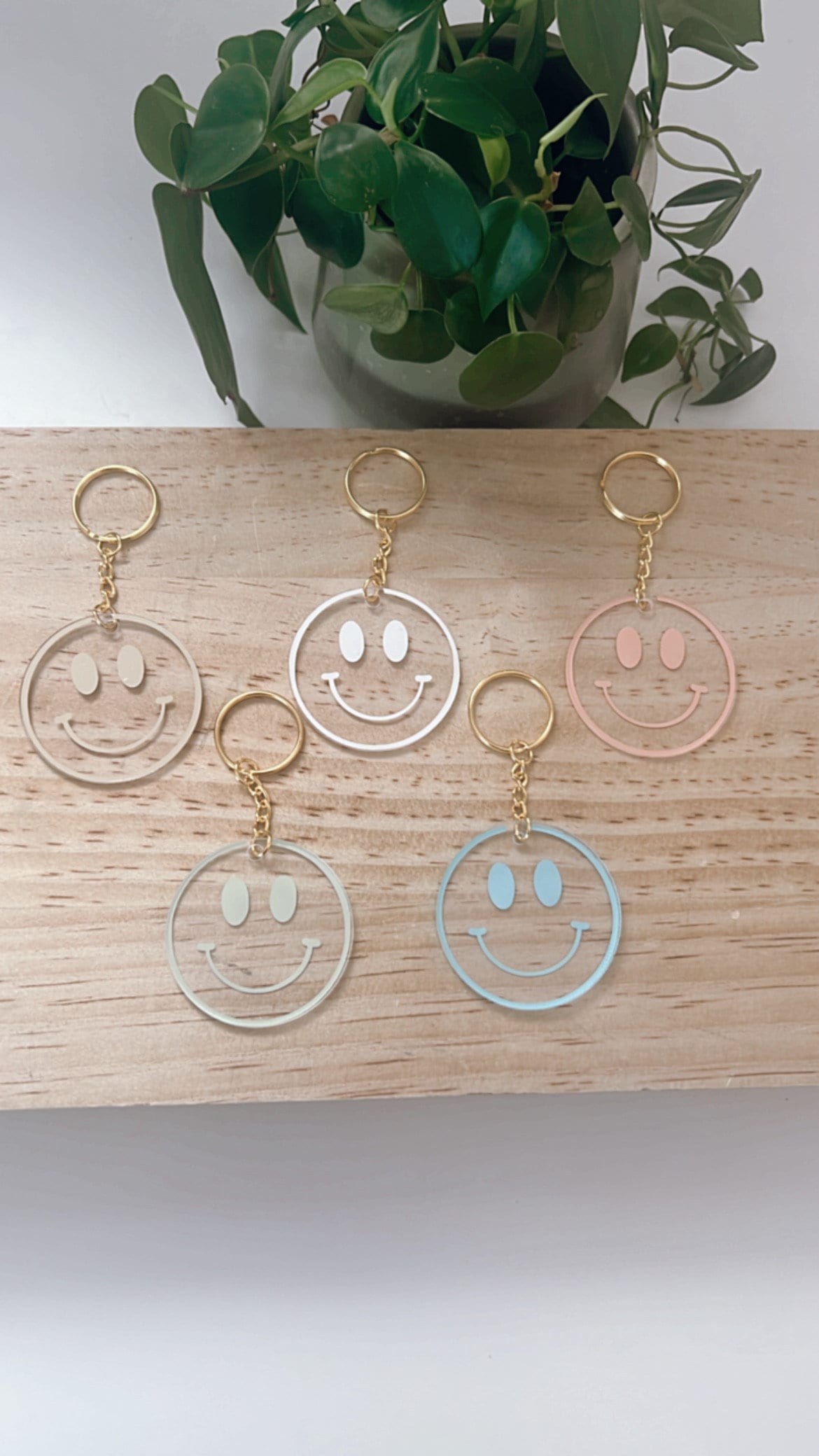 Acrylic Smiley Happy Face Keychain, Smiley Face Keyring,trendy Happy ...
