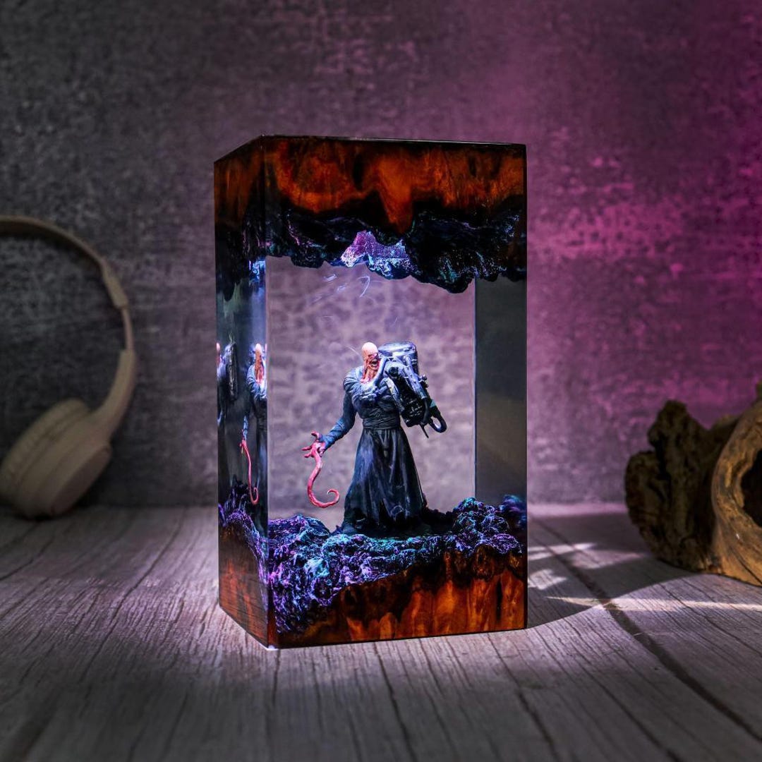 Nemesis From Resident Evil Resin Lamp, Survival Horror Game Art Lamp ...