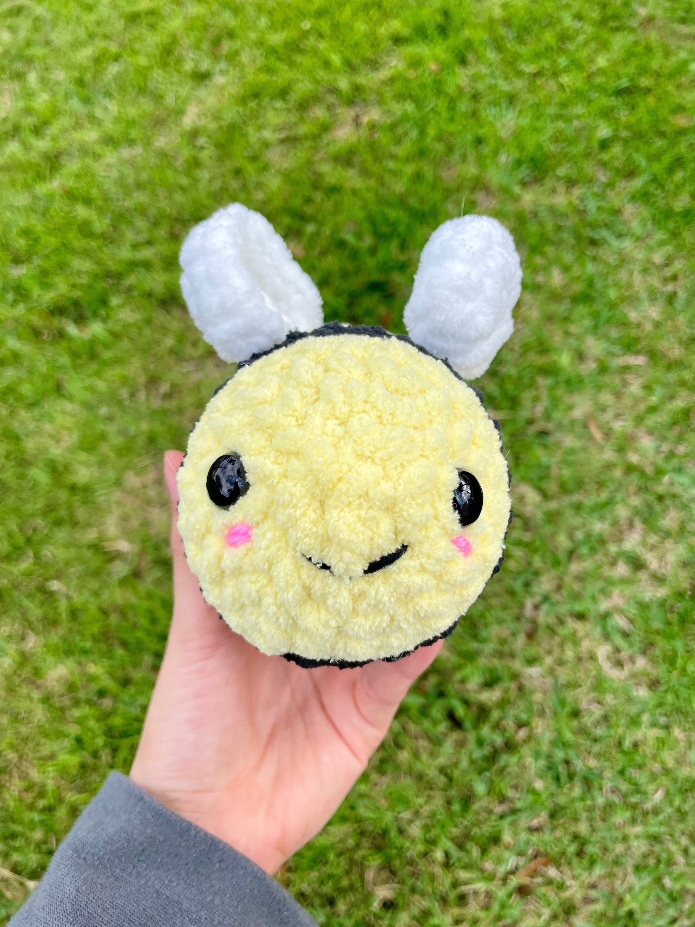 Bee Plushie, Handmade Crochet Bee Stuffed Animal Plushie, Birthday Gift ...