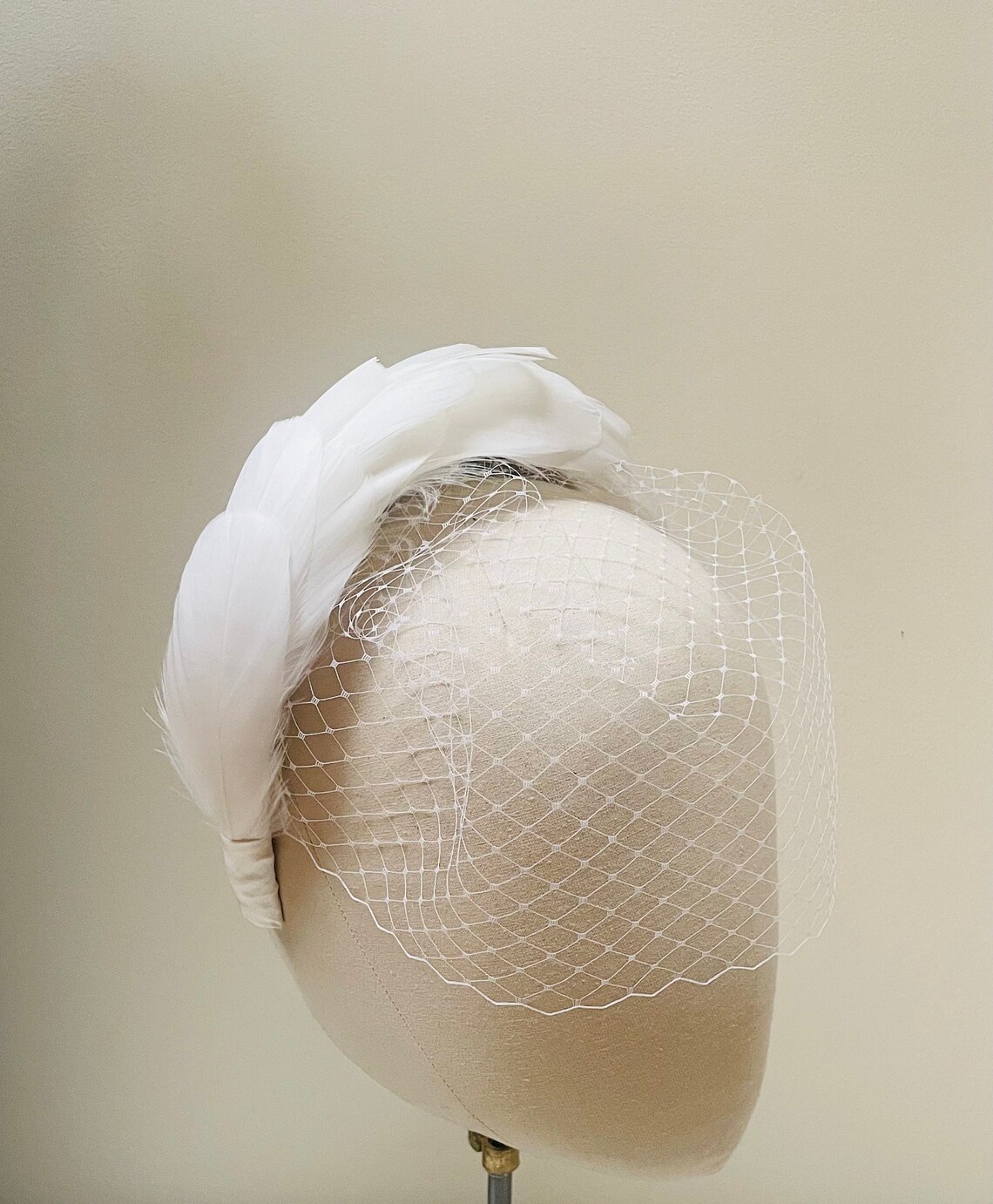 White Feather Headband Fascinator, Veiled Halo, Wedding Headpiece - Etsy
