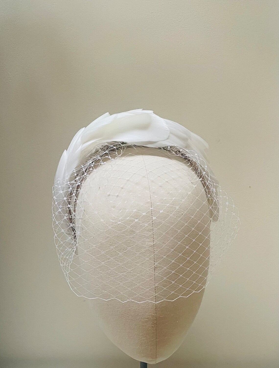 White Feather Headband Fascinator, Veiled Halo, Wedding Headpiece - Etsy