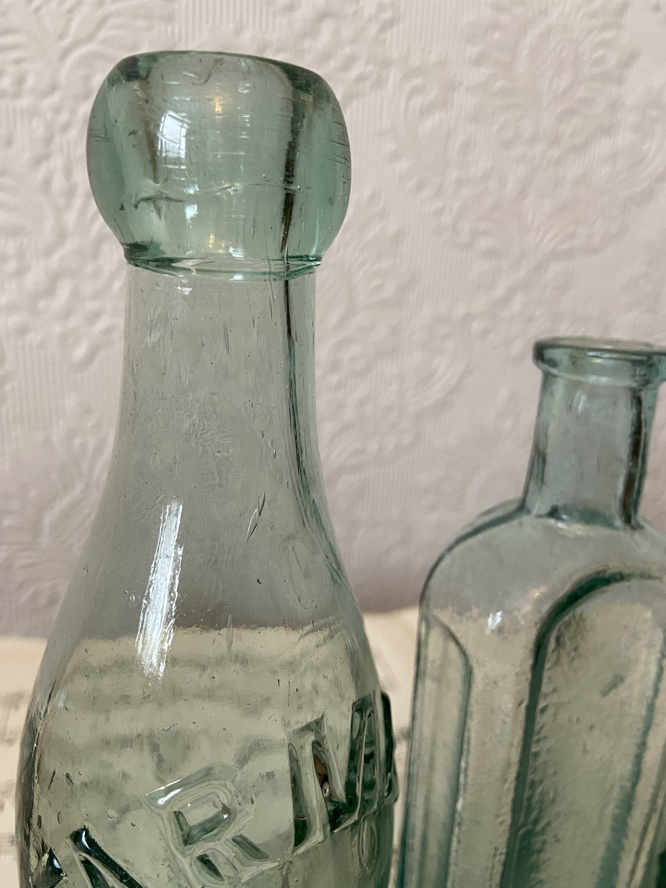 Trio of Vintage Pale Green Glass Bottles - Etsy.de