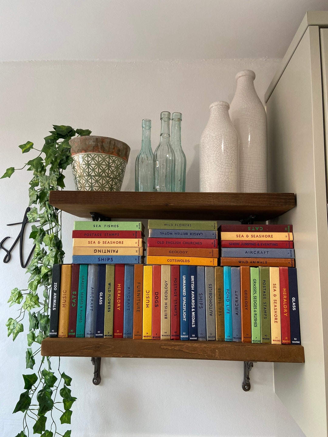 Vintage Observer Books various titles available - Etsy Italia