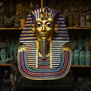 King Tutankhamun Mask Ancient Egyptian King of Egypt Sculpture King Tut ...