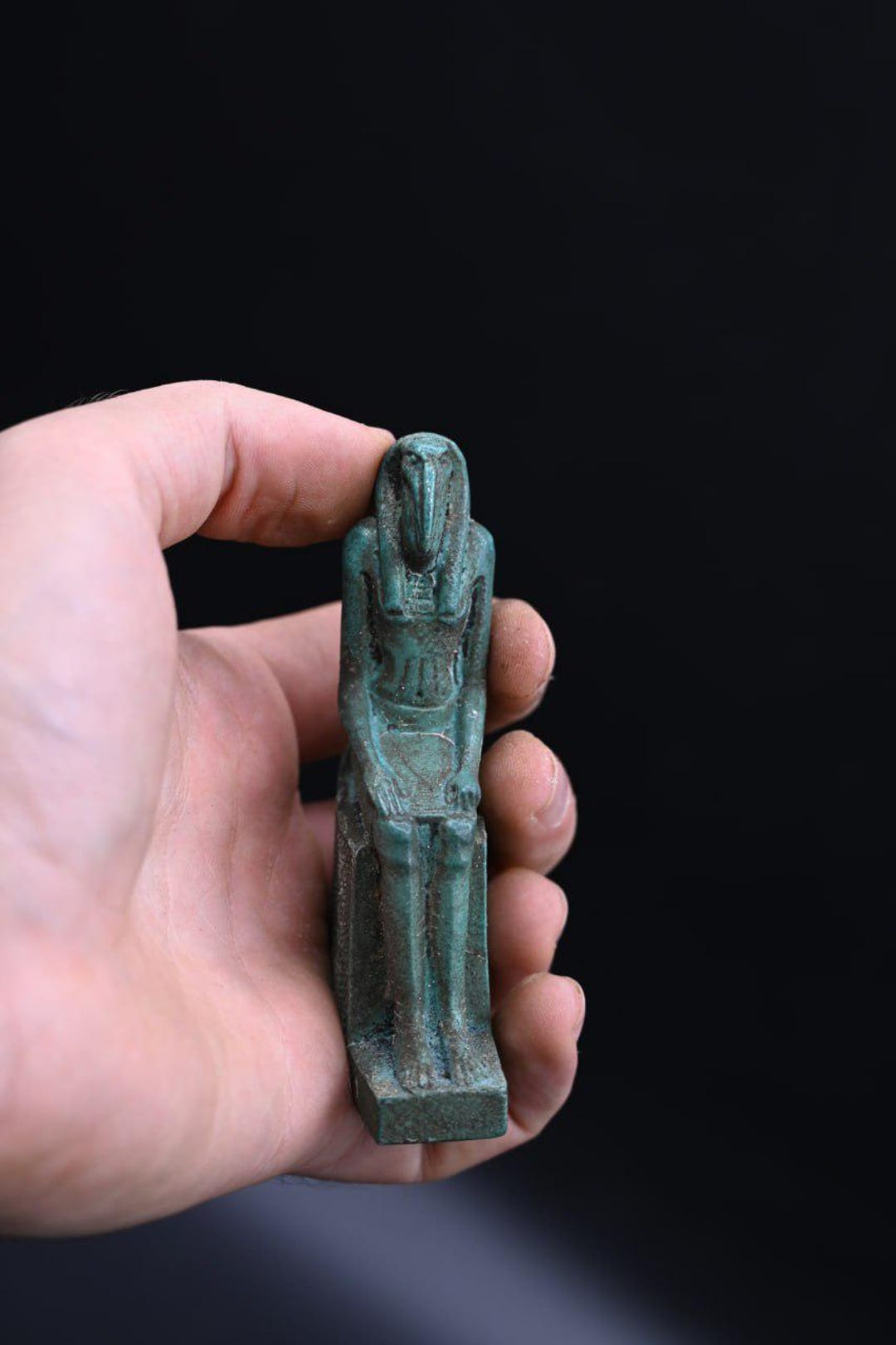 Thoth Statue Thoth, the Deity of the Moon, Knowledge, and Medicine, and ...