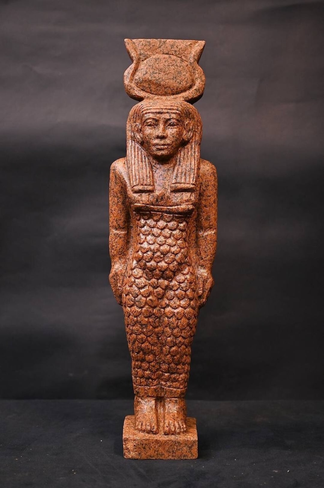 Egyptian Goddess Hathor Happy and Faithful Face, Egyptian Hathor ...